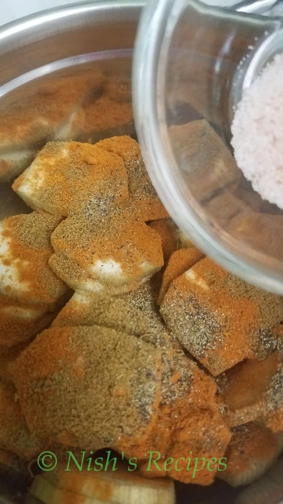 Valakkai Varuval » Nish's Recipes » Side Dish » Valakkai Varuval